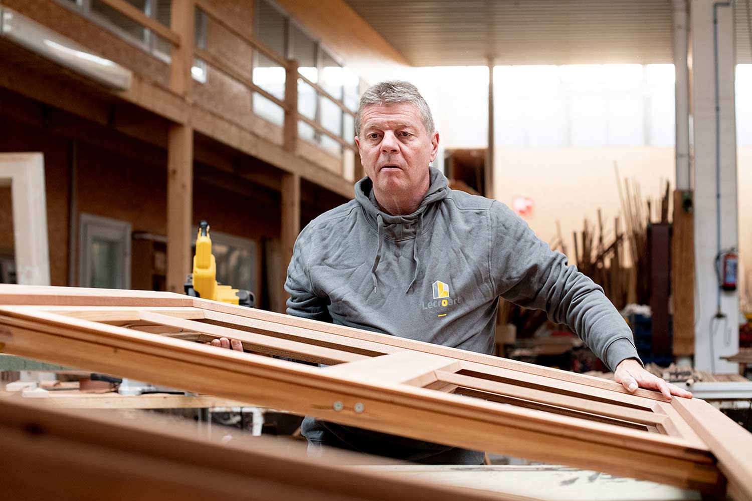 Fabrication et pose de châssis en bois | Menuiserie Lecroart